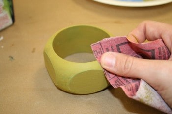 How to Make Bangle Bracelets - Mod Podge Rocks