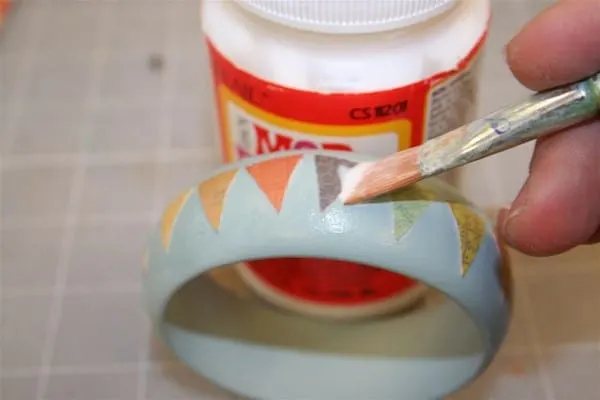 How to Make Bangle Bracelets - Mod Podge Rocks