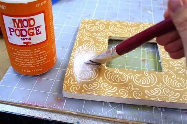 Make a Scrapbook Paper Frame with Mod Podge! - Mod Podge Rocks