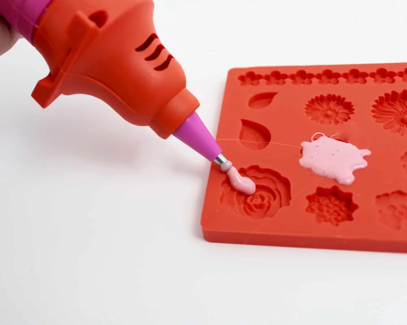 Decorative Push Pins Using Mod Podge Melts - Mod Podge Rocks