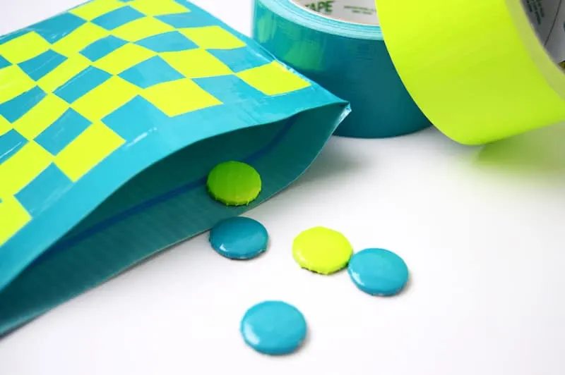 How to Make a DIY Checkers Game - Mod Podge Rocks