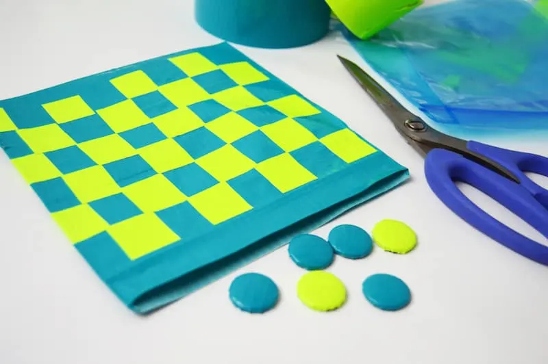 How to Make a DIY Checkers Game - Mod Podge Rocks