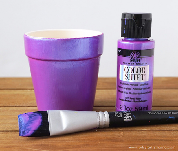 Color Shift Paint: The Ultimate Guide (Plus Projects!) - Mod Podge Rocks