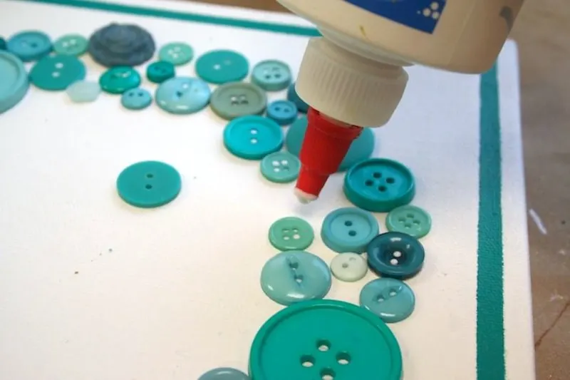 Button Canvas Art: the Easiest You'll Ever Make! - Mod Podge Rocks