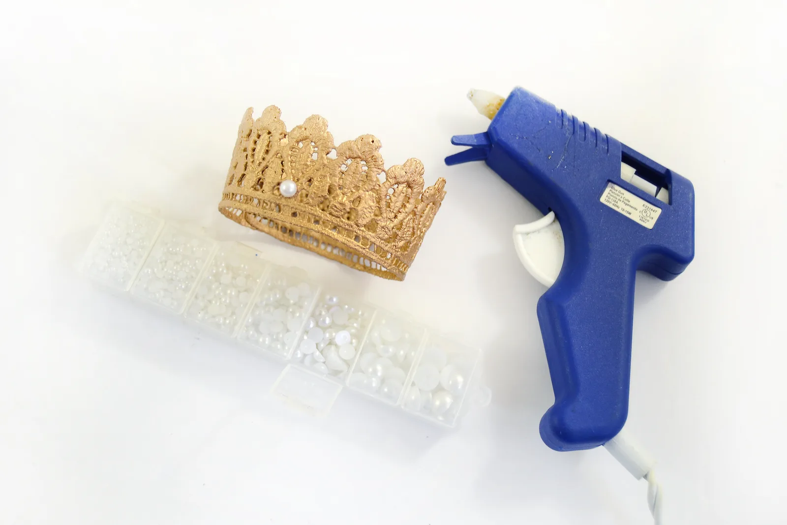 DIY Lace Crown for a Princess or Party - Mod Podge Rocks