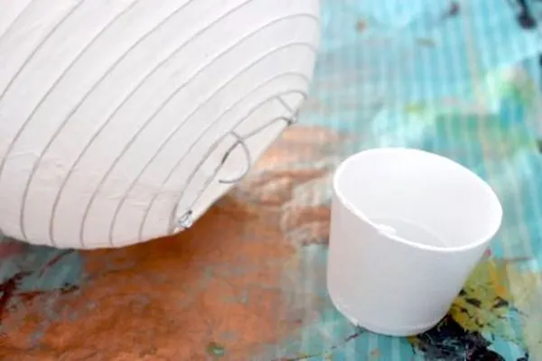 DIY Hot Air Balloons from Paper Lanterns - Mod Podge Rocks