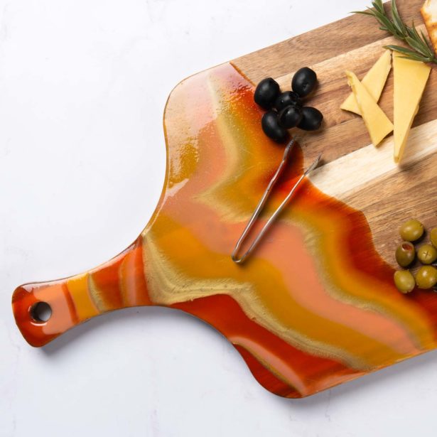 DIY Resin Cutting Board Makes a Great Gift - Mod Podge Rocks