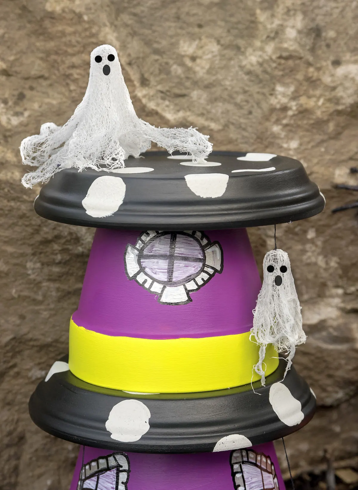 Halloween Fairy Garden with Terra Cotta Pots - Mod Podge Rocks