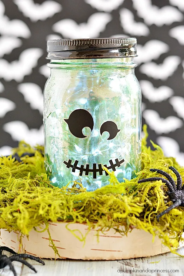 Halloween Mason Jars for Decor or Gifts - Mod Podge Rocks