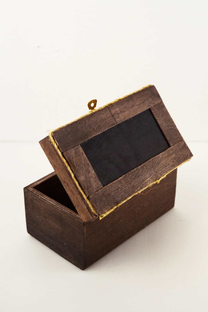 25+ Wood Box Crafts for Home Decorating - Mod Podge Rocks