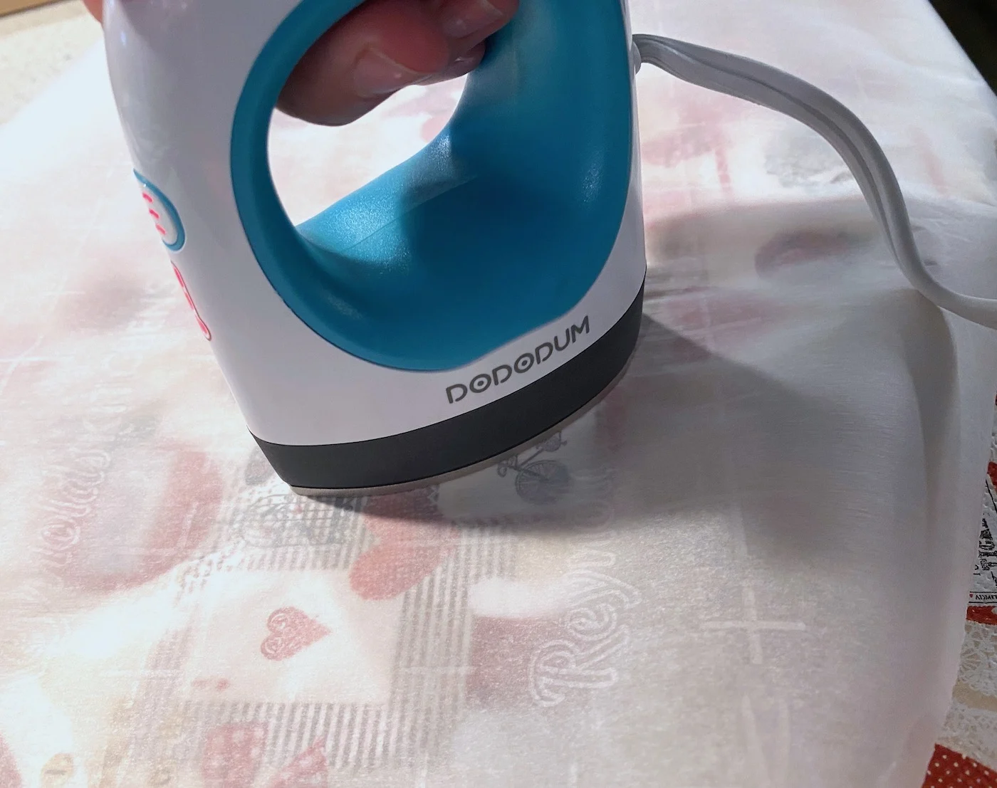 Wood Pallet Heart Decor for Valentine's Day - Mod Podge Rocks